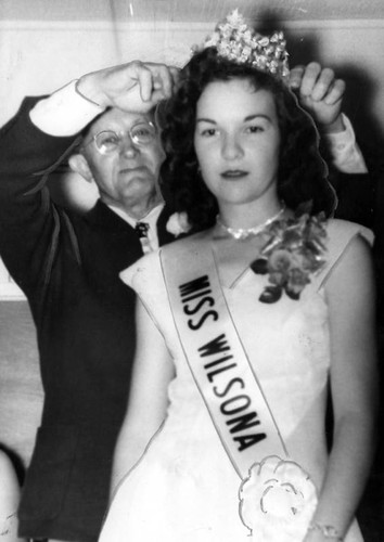 Crowned Wilsona queen — Calisphere