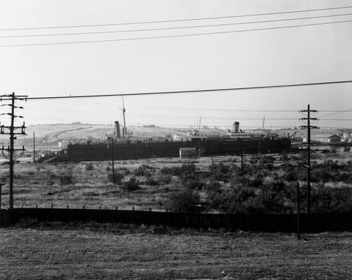 View of a ship in dry dock — Calisphere