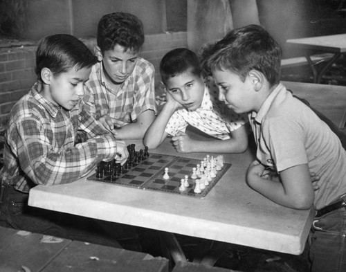 It never fails...there's always a kibitzer in the crowd — Calisphere