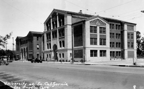 School of Law and Bridge Hall, U.S.C., a postcard — Calisphere