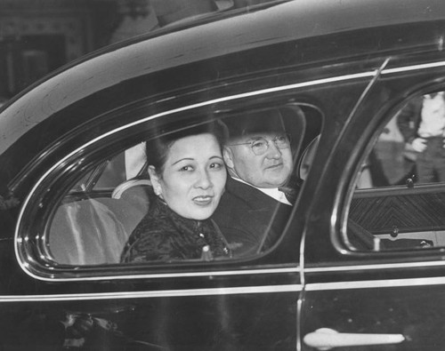 Madame Chiang Kai-shek and Mayor Bowron — Calisphere