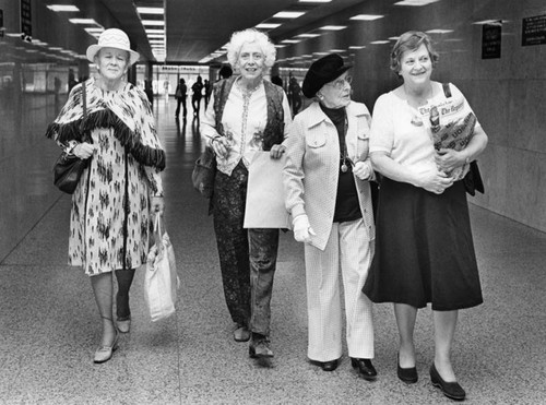 Citizen's Committee for Monitoring Judges' Working Hours — Calisphere