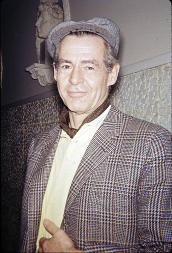 Robert Ryan in New York City — Calisphere