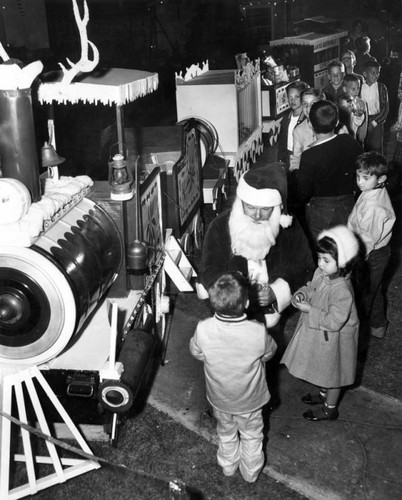 Kids mob Santa Smith — Calisphere