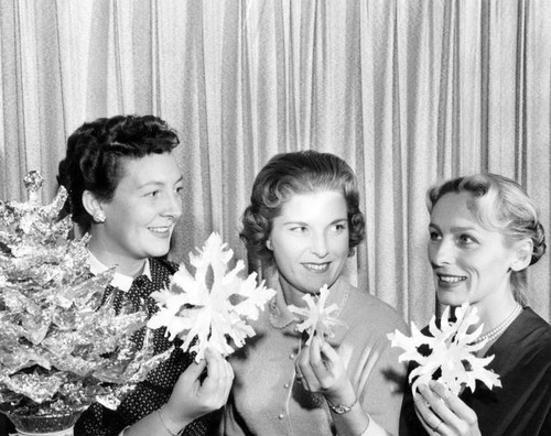 Snow flake fantasy — Calisphere