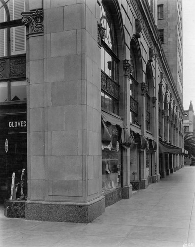 Pacific Southwest Bank Building, exterior — Calisphere