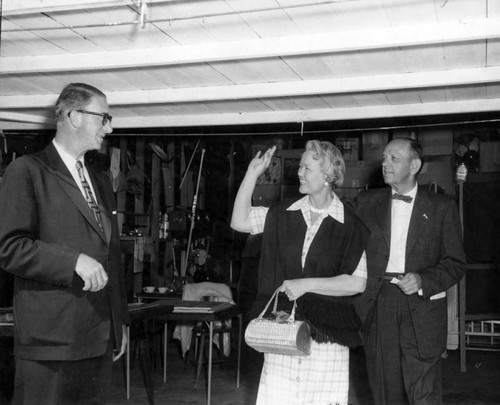 Estes ends Valley campaign — Calisphere