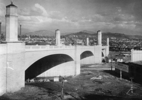 Glendale-Hyperion Bridge over the Los Angeles River — Calisphere