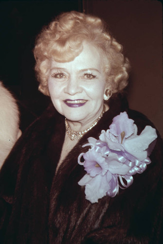 Actress Vivian Duncan attends a parade — Calisphere