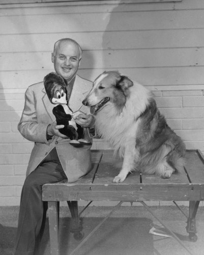 Walter Lantz with Patsy award winner Laddie — Calisphere