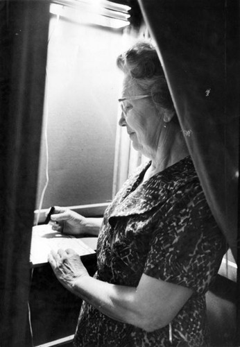 Mrs. Mary Sheehan, North Hollywood, votes — Calisphere