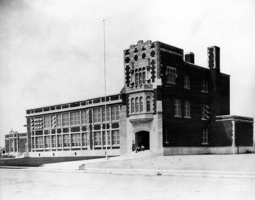 John Muir School, Long Beach — Calisphere