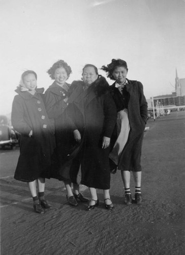 Lucy Soo Hoo and family — Calisphere