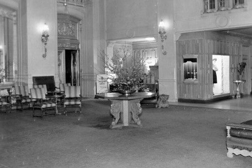 [Interior of the Mark Hopkins Hotel] — Calisphere