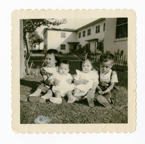 Children at Aliso Village housing project — Calisphere
