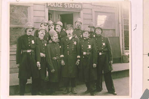 Motion picture still from Will Rogers film, "Keystone Cops." — Calisphere