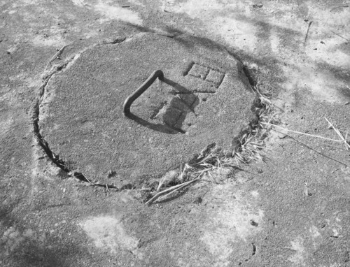 Cesspool cover — Calisphere