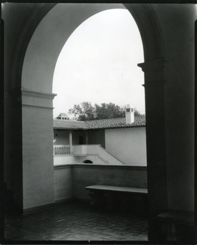 Upper level of Frary Dining Hall, Pomona College — Calisphere