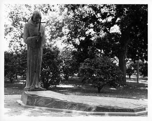 Father Serra Statue in Capitol Park — Calisphere