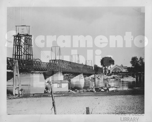 Southern Pacific Bridge — Calisphere