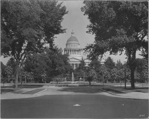 California State Capitol Building, West Front — Calisphere