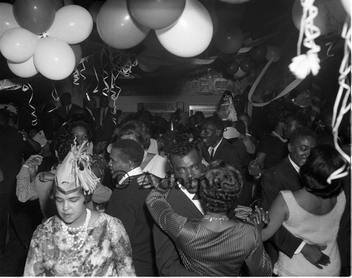 Dance party, Los Angeles, 1964 — Calisphere