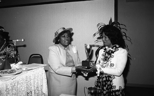 Helen Rice Frederick presenting an award to June B. Patterson, Los ...