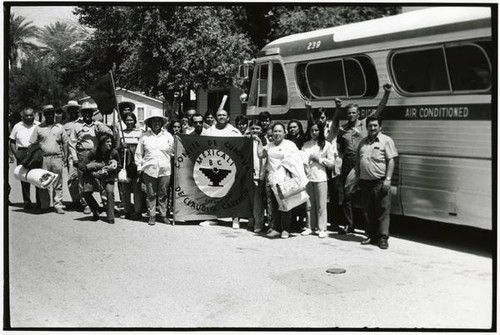 Mexicali workers and Santa Maria UFW supporters en route to a UFW ...