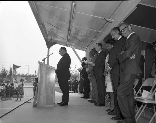 View of Supervisor Kenneth Hahn at George Washington Carver Park ...