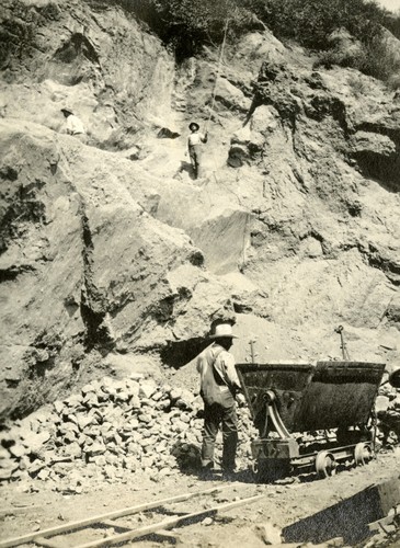 Red Rock Quarry — Calisphere