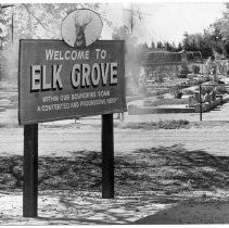 "Welcome to Elk Grove" sign — Calisphere