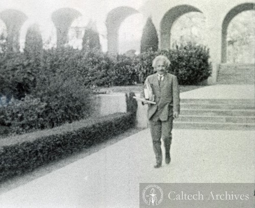 Albert Einstein on the Caltech campus — Calisphere