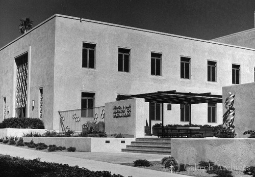 Gordon A. Alles Laboratory for Molecular Biology — Calisphere