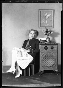 Jeanette Loff & Cabinet radio, Southern California, 1928 — Calisphere
