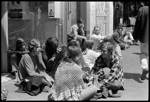 Hanging out, Haight-Ashbury 1967 — Calisphere