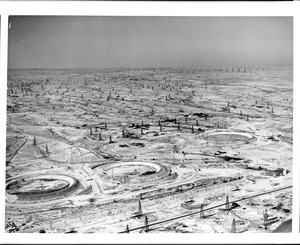 Aerial view of the Midway-Sunset Oil Field in Kern County, 1920-1930 ...