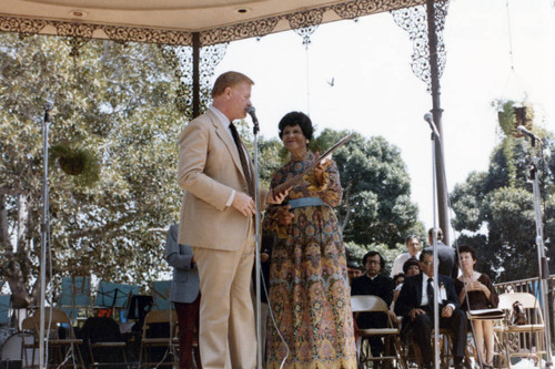 El Dia de los Personas Mayores, Miriam Matthews and Arthur Snyder ...