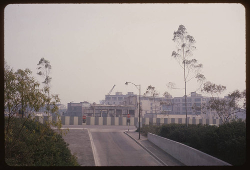Demolishing the Charles R. Hadley Company Building — Calisphere