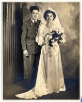 Margarita Lopez and Leonard S. Murillo wedding portrait — Calisphere