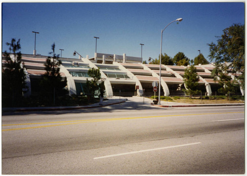 CSUN Zelzah Parking Structure — Calisphere