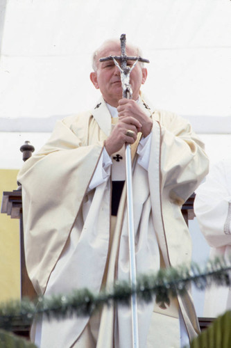 Pope John Paul II celebrating Mass, Tegucigalpa, Honduras, 1983 ...
