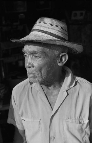 Man with hat, San Basilio de Palenque, 1976 — Calisphere