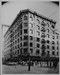 Grosse Building, 6th & Spring St., Los Angeles, 1930 — Calisphere