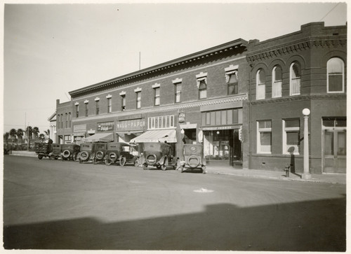 North 5th Street across from Plaza Park, Oxnard — Calisphere