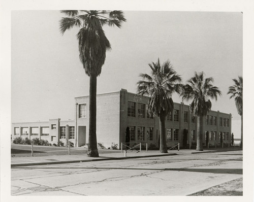 Ventura High School & Junior College Shop Building — Calisphere