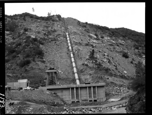 Big Creek - Mammoth Pool - General view powerhouse & penstock — Calisphere