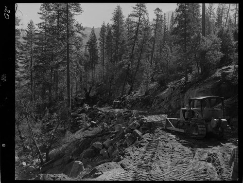 Big Creek - Mammoth Pool - Dam access road construction — Calisphere