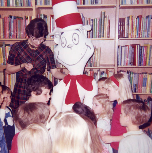 San Diego Public Library - Point Loma Branch Library — Calisphere