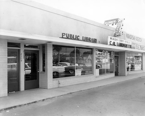 San Diego Public Library - Paradise Hills Branch Library — Calisphere