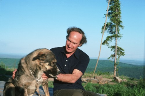 Robert Elsner and his dog at home near Fairbanks, Alaska — Calisphere